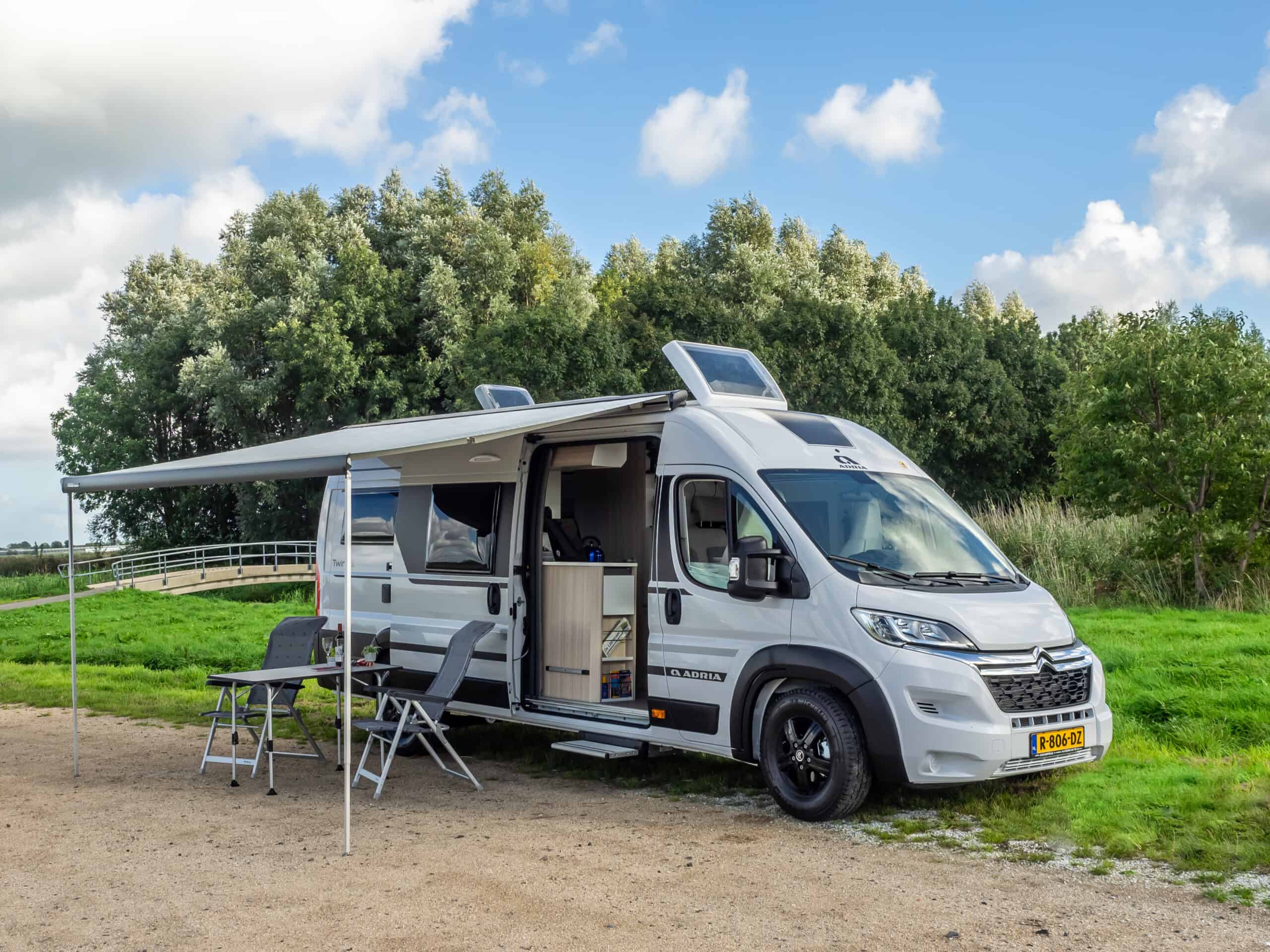 Adria Twin Axess 640 SL - Keijzer Campers